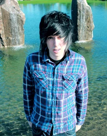 Destery Smith (AKA Destery Moore) | AlternativeYouTubers Wikia | Fandom