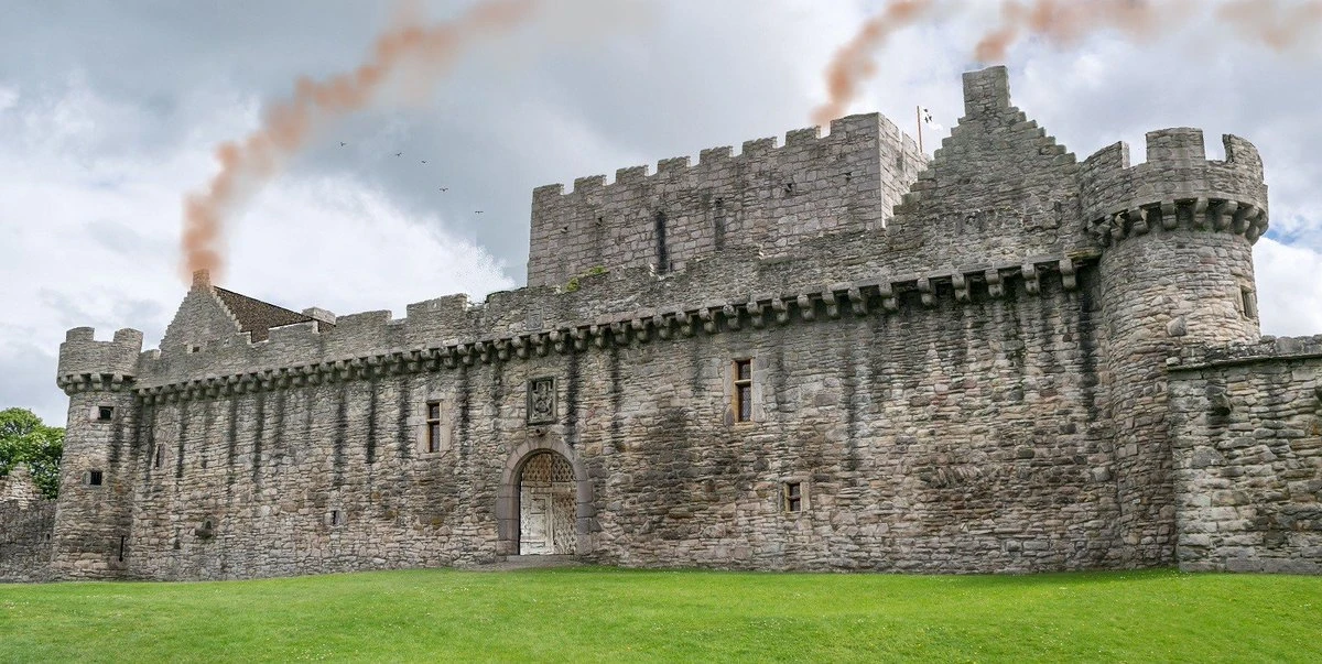 Craigmillar Castle (Regem Britannaie) | Alternative History | Fandom