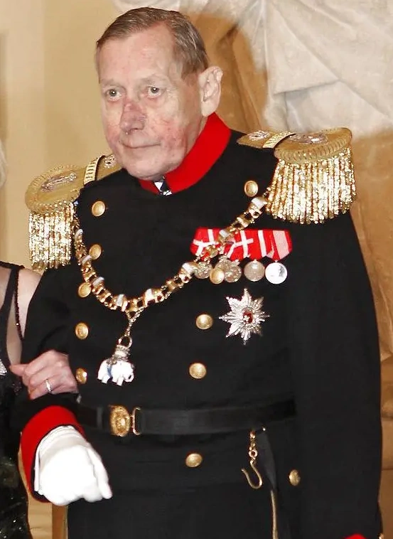 Isaac V Komnenos (What a Wonderful World) | Alternative History | Fandom