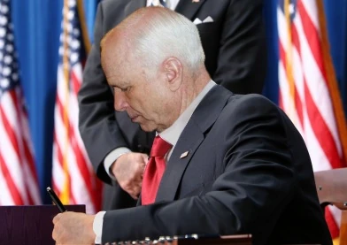 Comprehensive Budget Control and Deficit Reduction Act of 2010 (SIADD ...