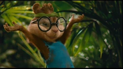 Alvin And The Chipmunks Chipwrecked Simon