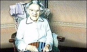 Lucy Jane Askew | The Amazing Everything Wiki | Fandom