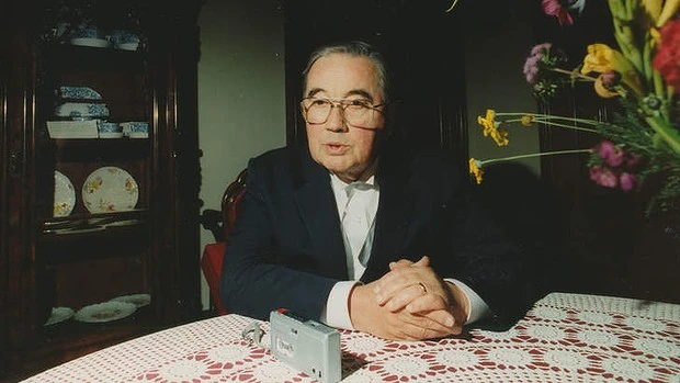 Alan Hunt (politician) | The Amazing Everything Wiki | Fandom