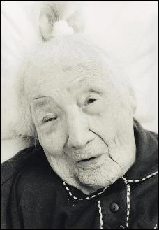 Maria Laqua | The Amazing Everything Wiki | Fandom