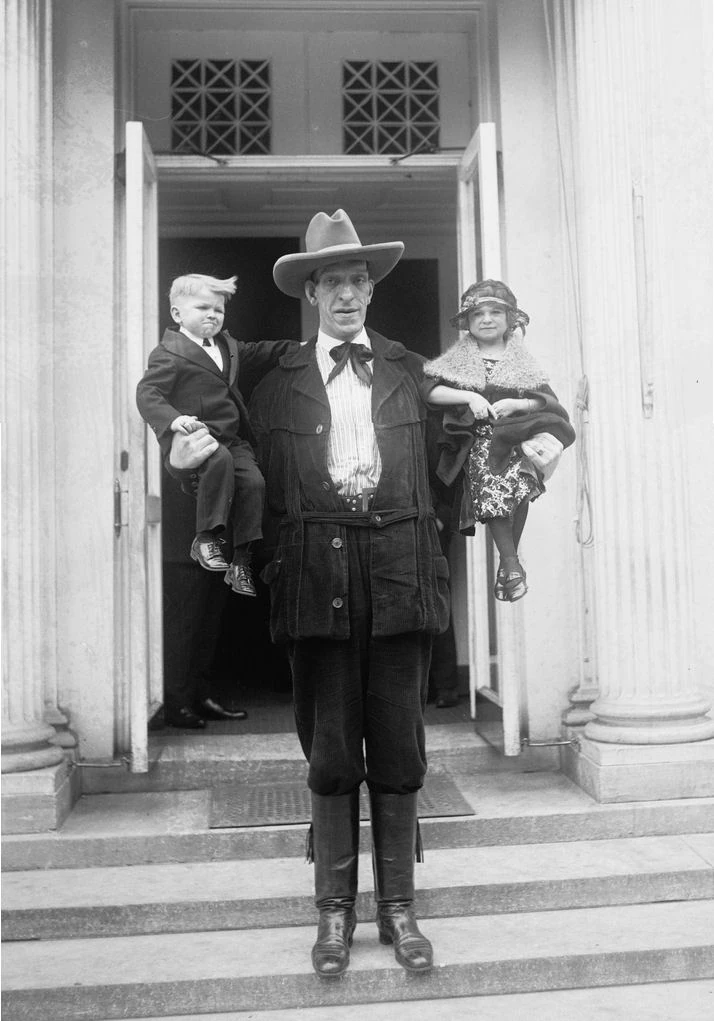 George Auger | The Amazing Everything Wiki | Fandom