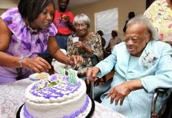 Naomi Conner/gallery | The Amazing Everything Wiki | Fandom