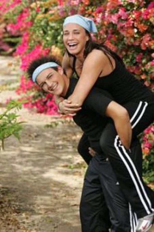 Ari & Staella/Gallery | The Amazing Race Wiki | Fandom