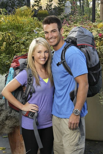 Amanda & Kris | The Amazing Race Wiki | Fandom