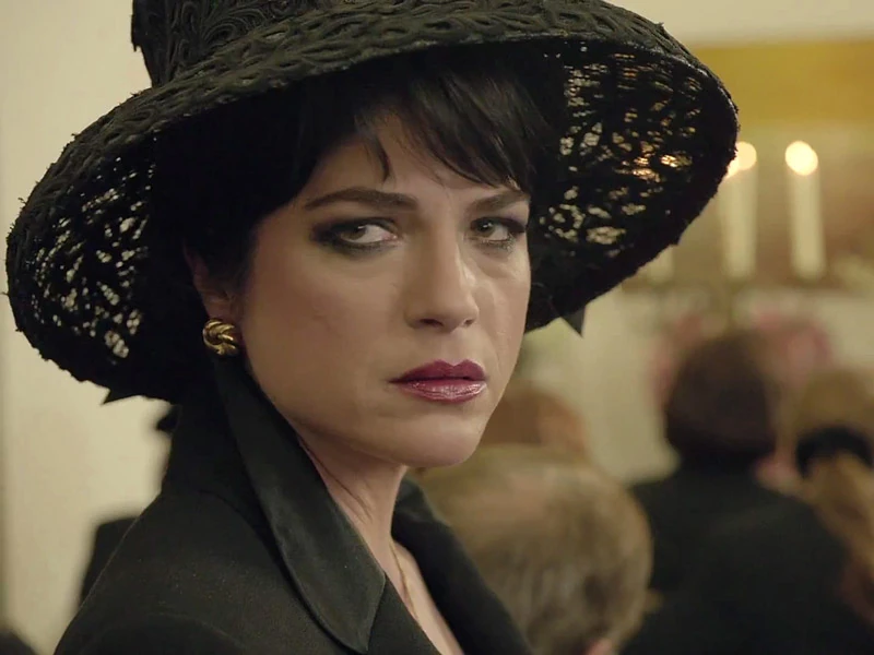 Kris Jenner | AmericanCrimeStory Wiki | Fandom
