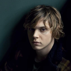 Sam Kinsey American Horror Story