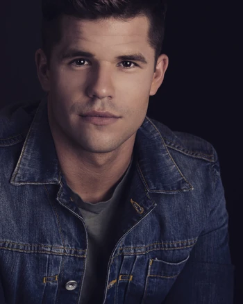 Charlie Carver | American Horror Story Wiki | Fandom