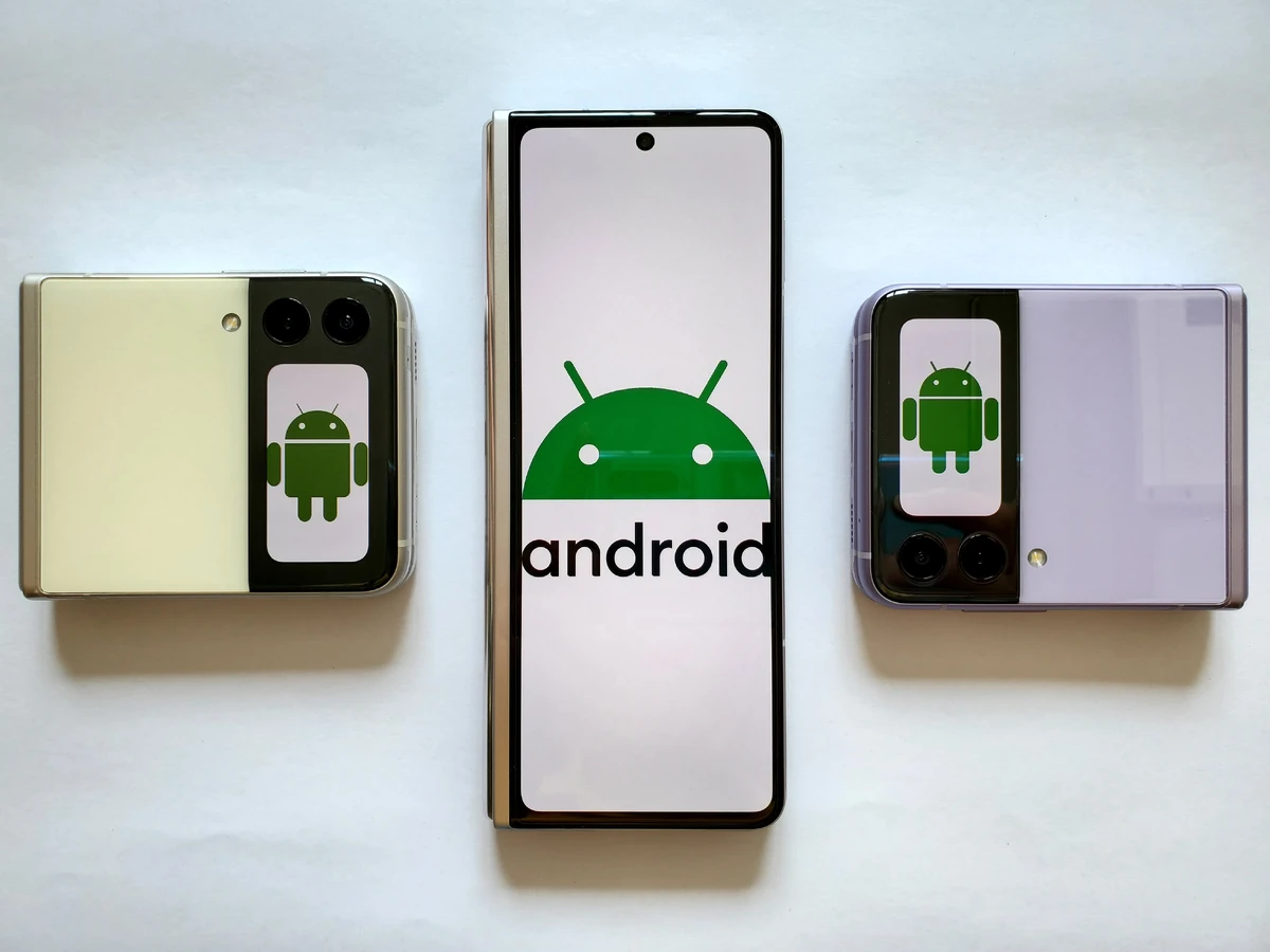 Foldable smartphone | Android Wiki | Fandom