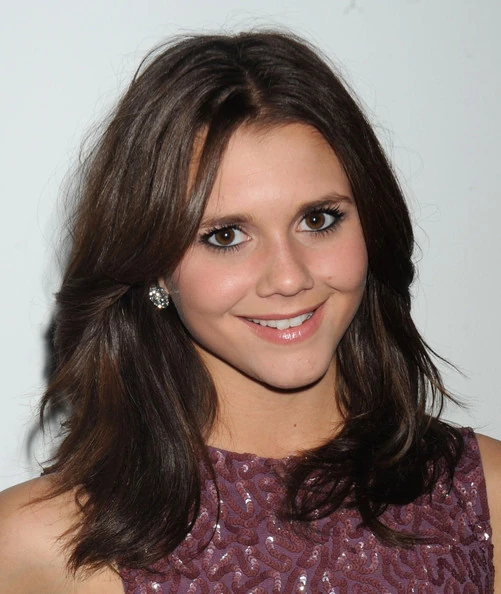 Belle Platt | Angela Barnes Mysteries Wiki | Fandom