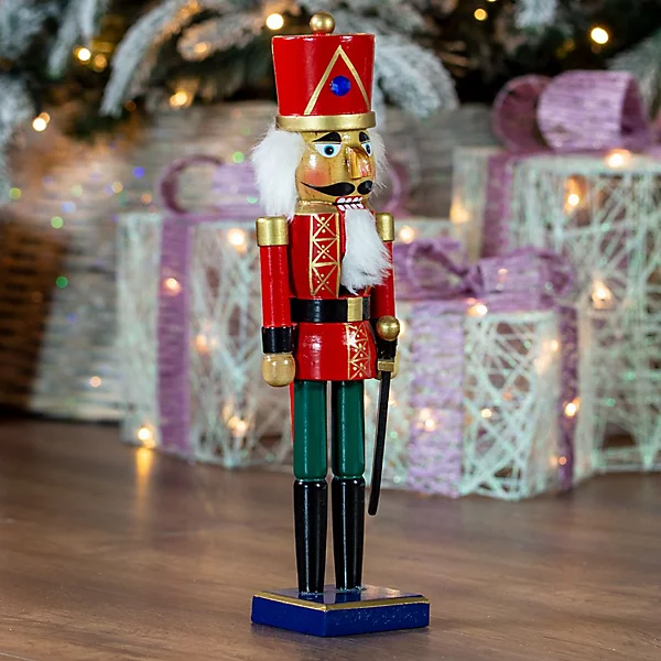 Wooden Nutcracker | Animals Wiki | Fandom
