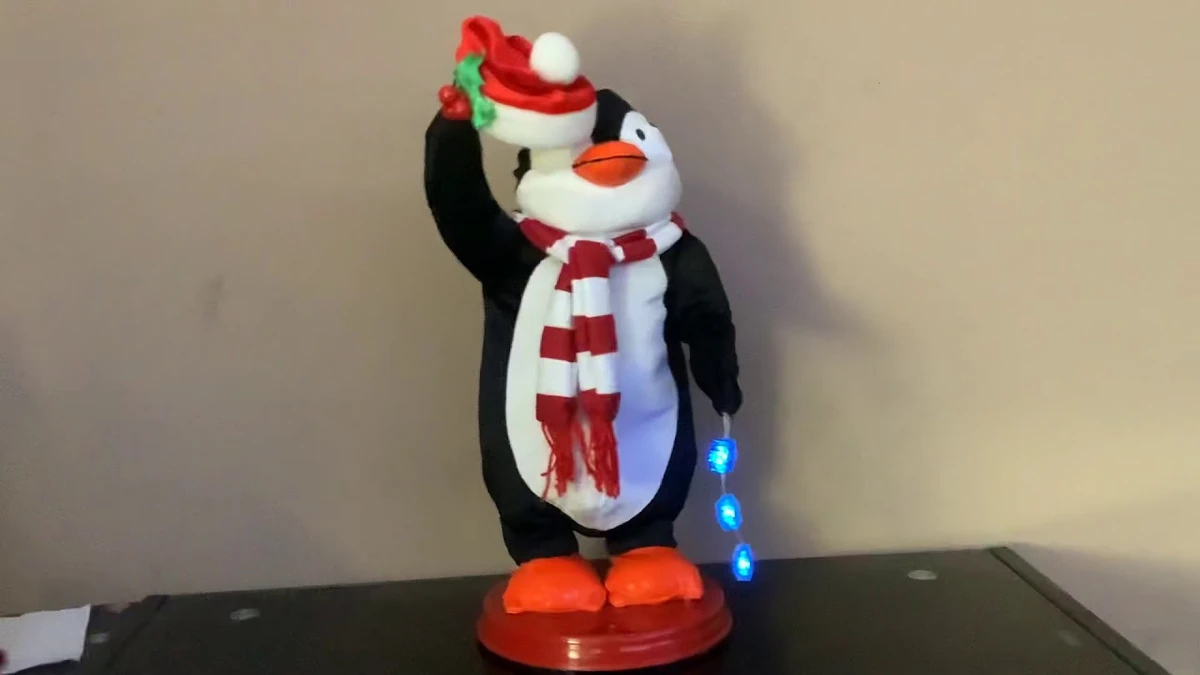 Snowflake Spinning Penguin | Animatronic Wiki | Fandom