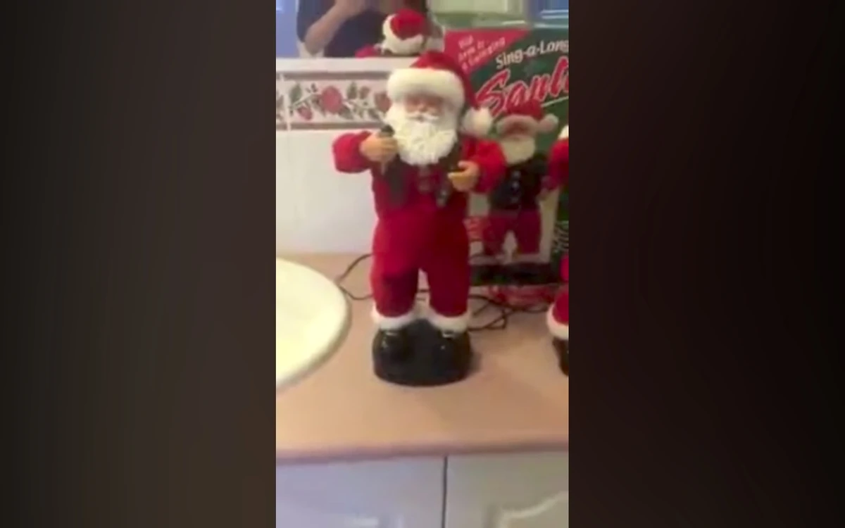 Rocking Santa | Animatronic Wiki | Fandom