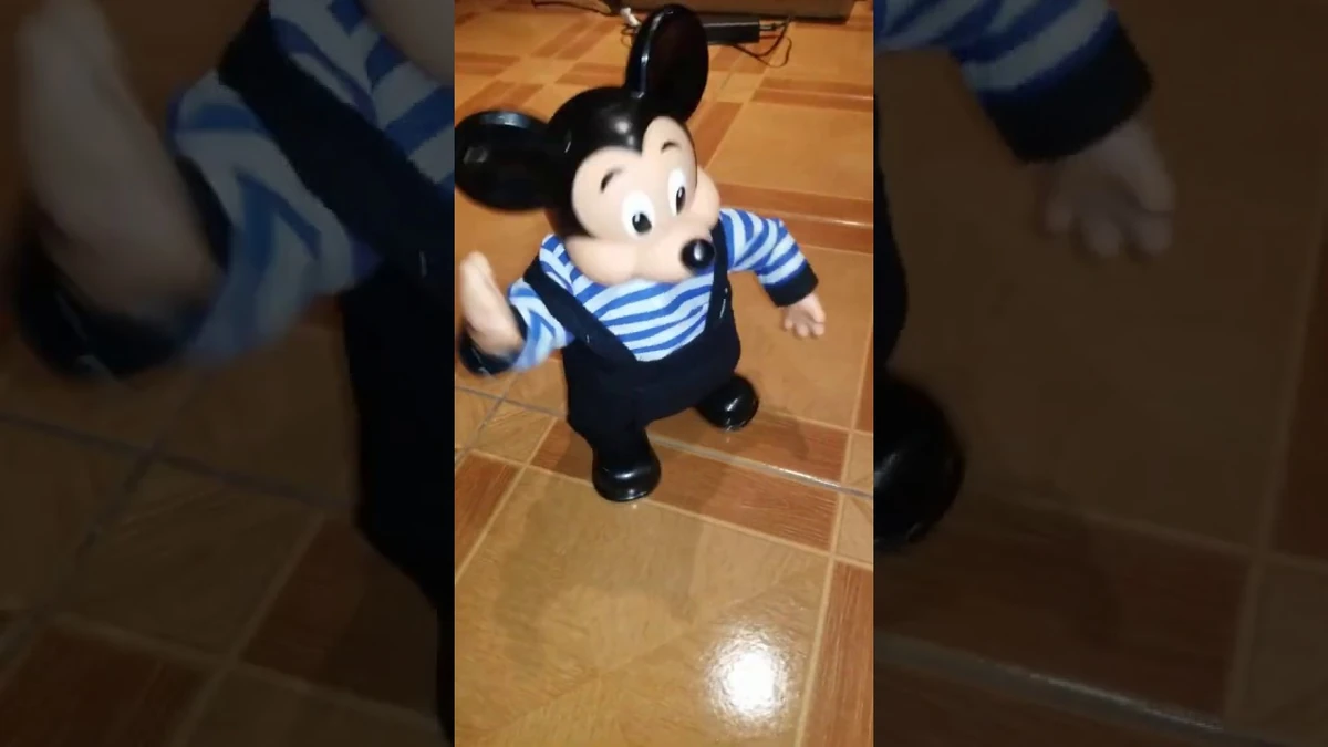 Macarena Mickey | Animatronic Wiki | Fandom