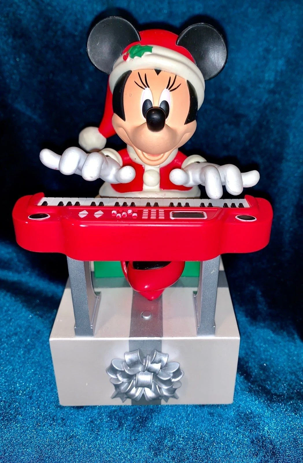 Disney Wireless Band Minnie | Animatronic Wiki | Fandom