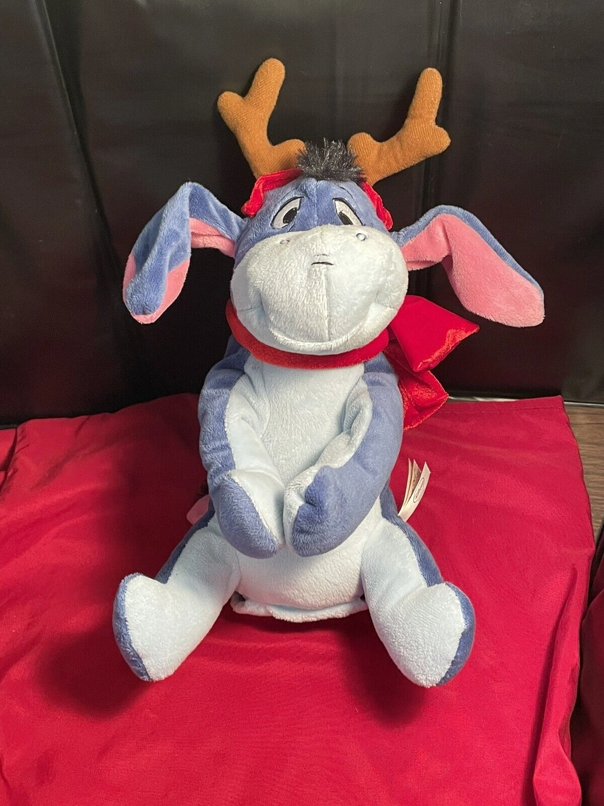 Christmas Eeyore | Animatronic Wiki | Fandom