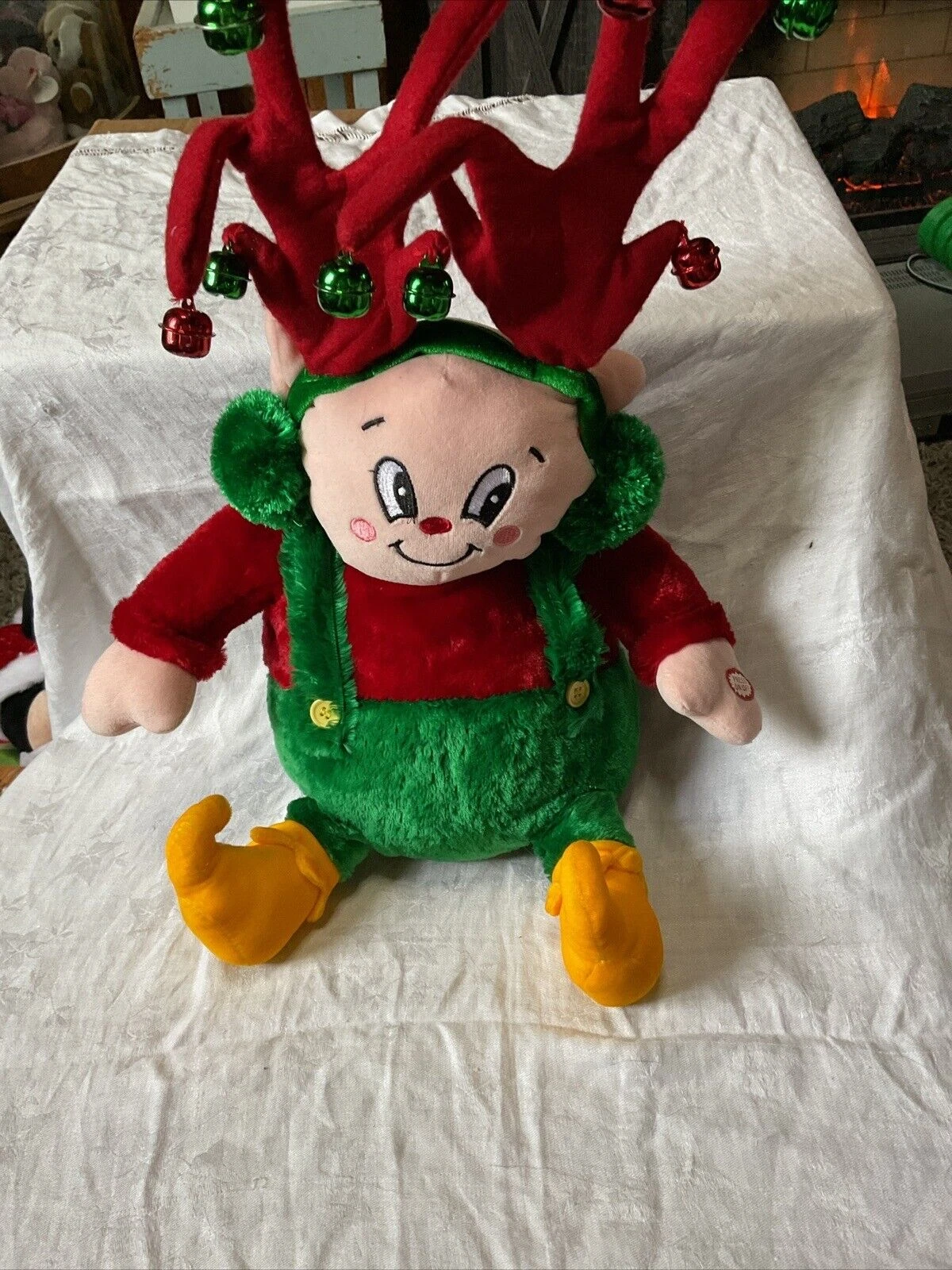 Big Antlers Elf | Animatronics Wiki | Fandom