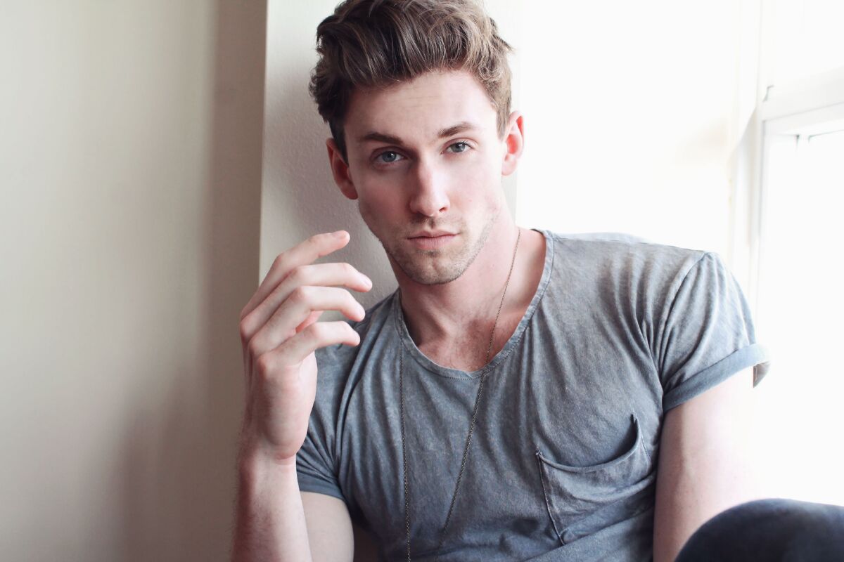 Stephen Tracey | Anne with an E Wiki | Fandom