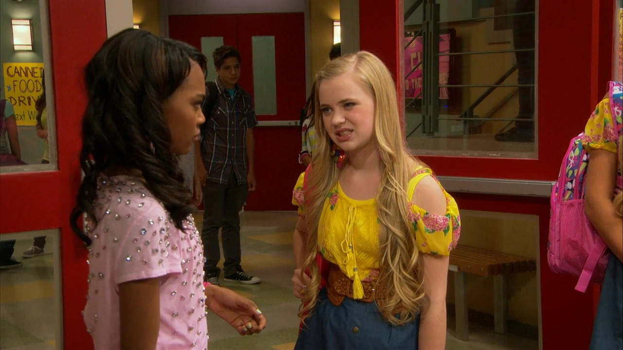 Ant Farm Character Paisley