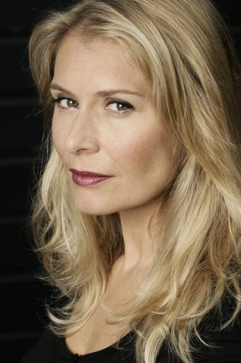 Elle van Rijn | Anubis Wiki | Fandom