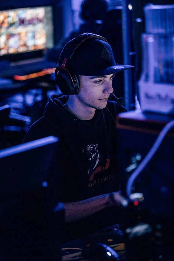 Pjeh - Apex Legends Esports Wiki