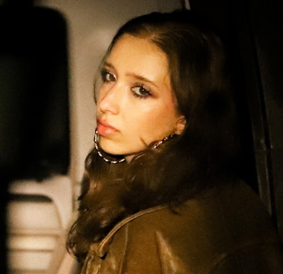 Isabel Larosa Ari Abdul Wiki Fandom