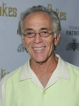 Bruce Weitz | Armored Heroes Wiki | Fandom