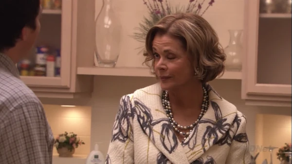 Winking | Arrested Development Wiki | Fandom