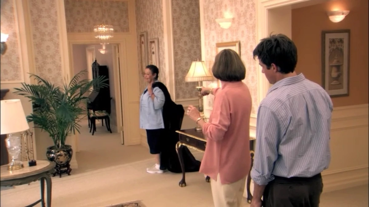 Luz | Arrested Development Wiki | Fandom