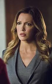 Laurel Lance (Earth-38) | Arrow Fanon Wiki | Fandom