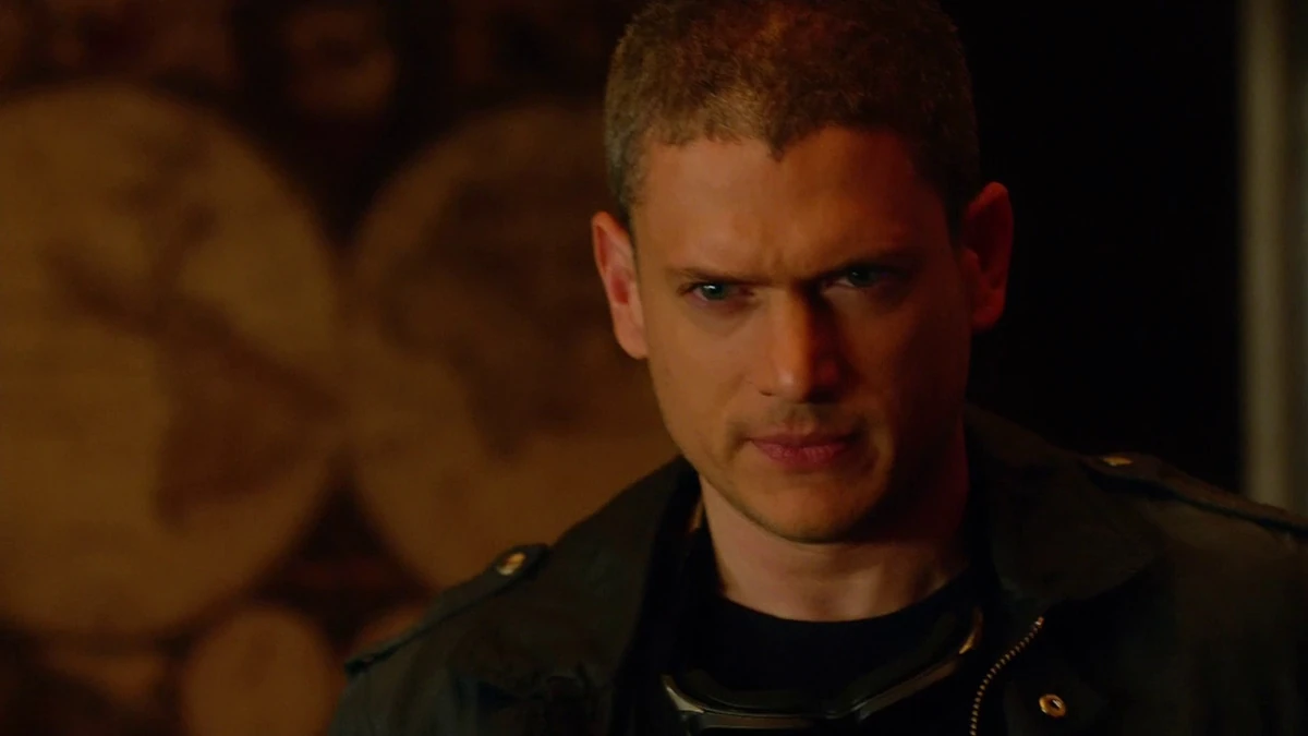 Leonard Snart (Earth 2) | Arrow Fanon Wiki | Fandom