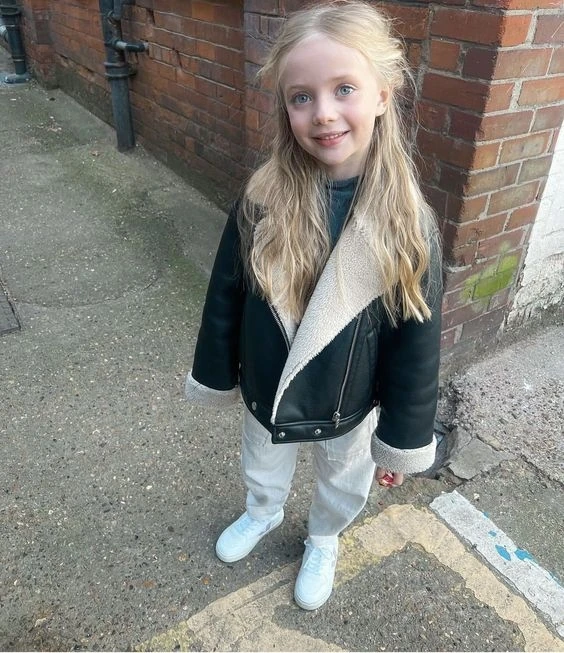 Sarah Lance-Queen | Arrow Fanon Wiki | Fandom