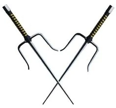 Connor Lance-Queen's Twin Sais | Arrow Fanon Wiki | Fandom