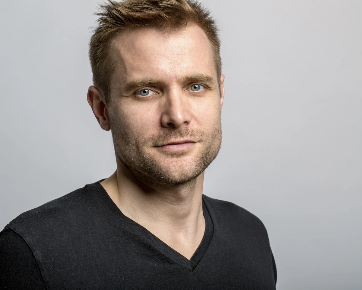 Neil Hopkins | Wiki ARROW France | Fandom