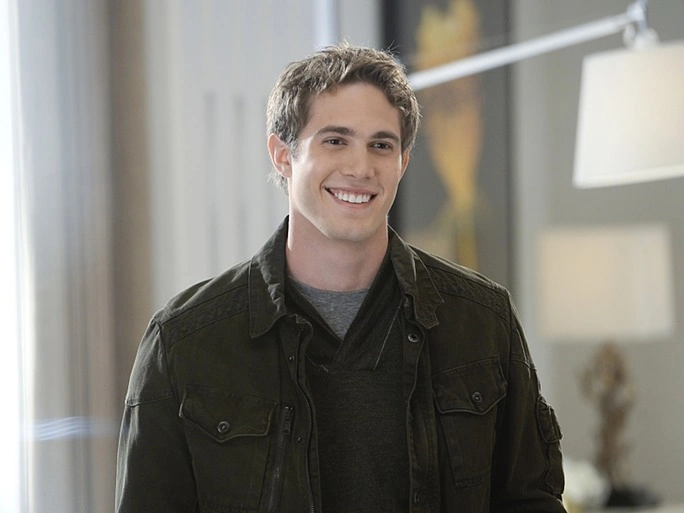 Adam Foster | Wiki ARROW France | Fandom