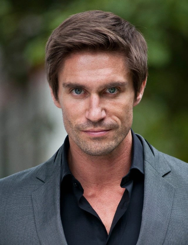 Michael Rowe | Arrow Polska Wikia | Fandom