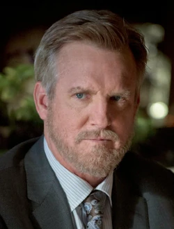 Robert Queen | Arrow Polska Wikia | Fandom