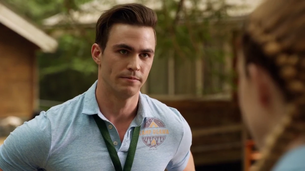 Category:Images of Chad Stephens | Arrowverse Wiki | Fandom