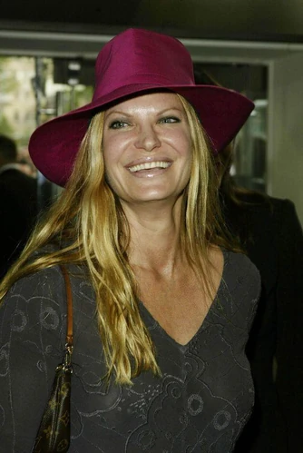 Brenda Swanson | Arrowverse Wiki | Fandom