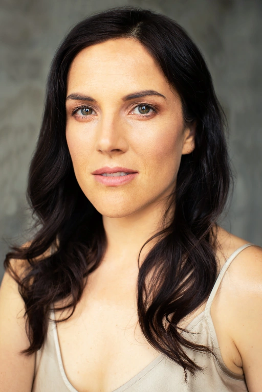 Stephanie Izsak | Arrowverso Wiki | Fandom