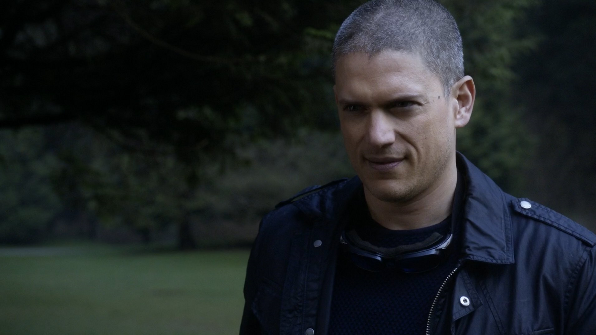 Leonard Snart | Arrowverse Wiki | Fandom