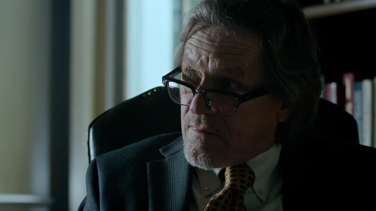 Roger Huntoon | Arrowwersum | Fandom