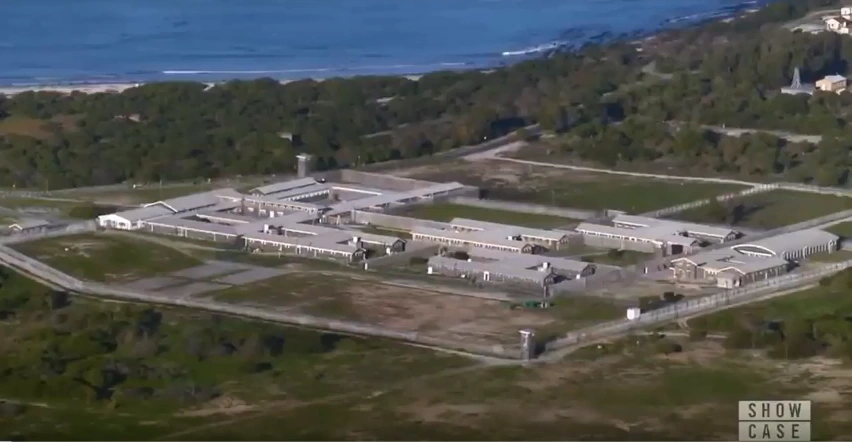 Stryker's Island Penitentiary (Earth-38) | Arrowverse Wiki | Fandom