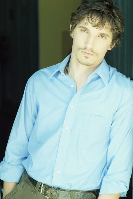 Chris Burns | Arrowverse Wiki | Fandom