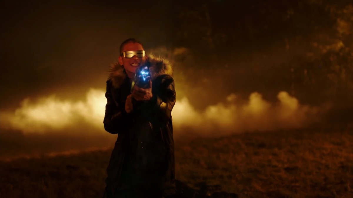 Cold gun (Earth-X) | Arrowverse Wiki | Fandom