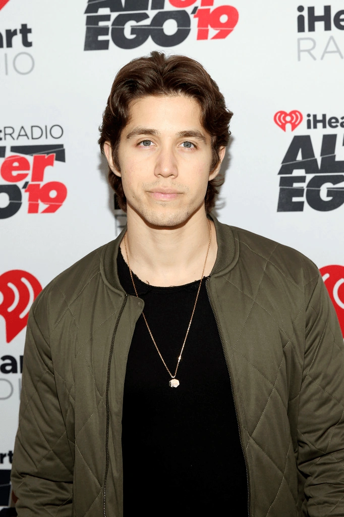 Brandon Larracuente | Arrowverse Wiki | Fandom