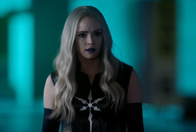 Danielle Panabaker An Bharda
